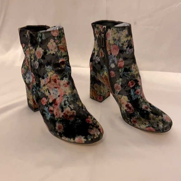 Limelight | Shoes | Velvety Booties | Poshmark